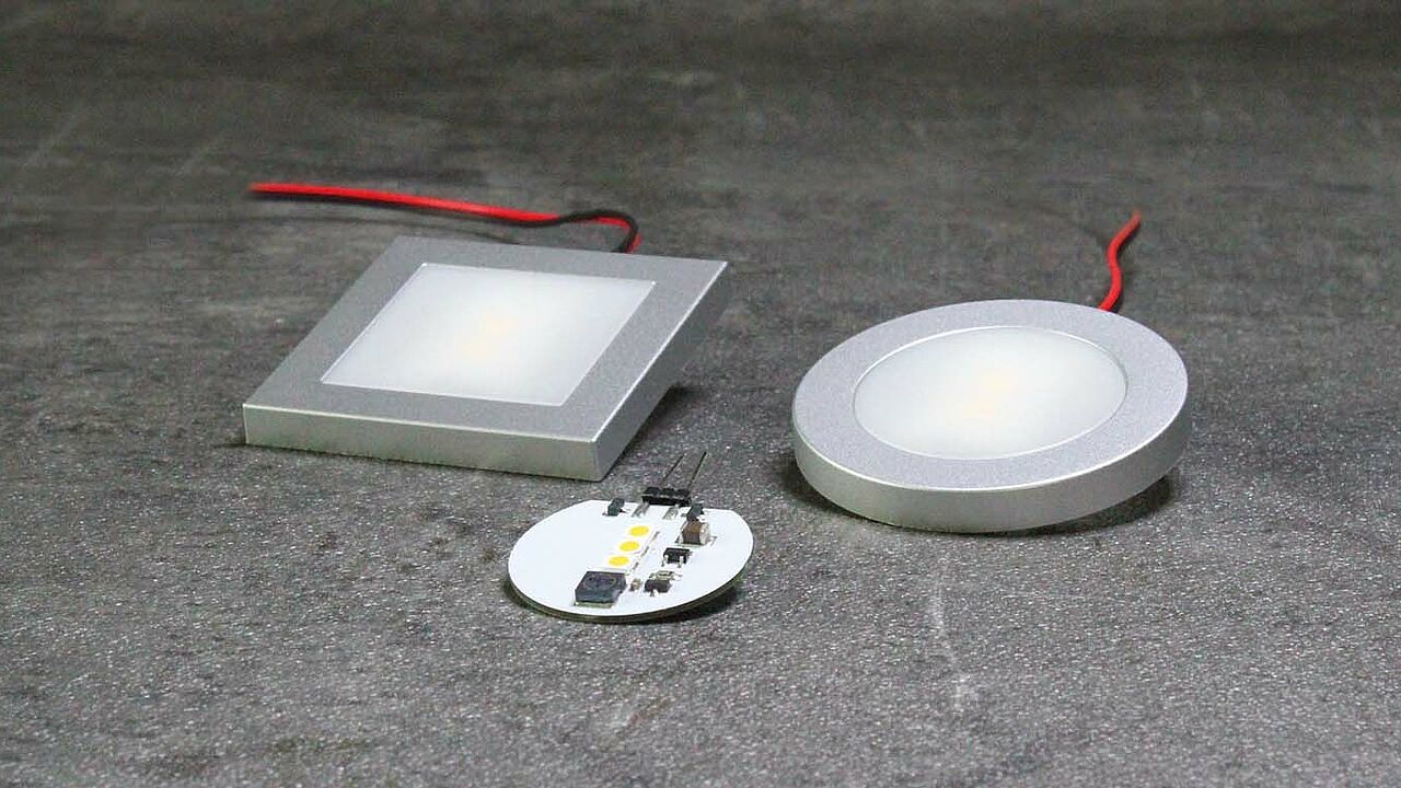 LED-Strahler: PRO CAR Auto- und Bootszubehör