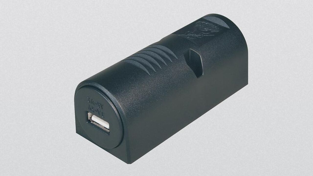 Power USB Surface Mounted Socket: PRO CAR Auto- und Bootszubehör